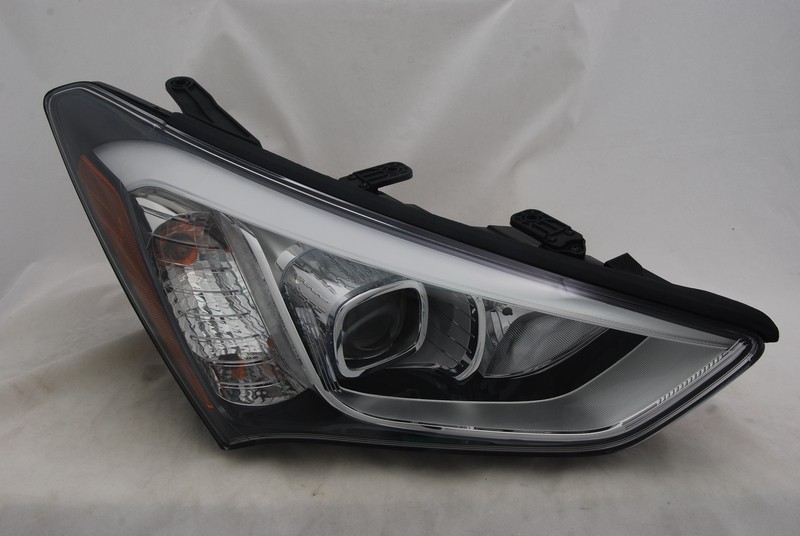 Right Headlamp assy composite Halogen – HYUNDAI SANTA FE SPORT 2013-2016 – Fordon