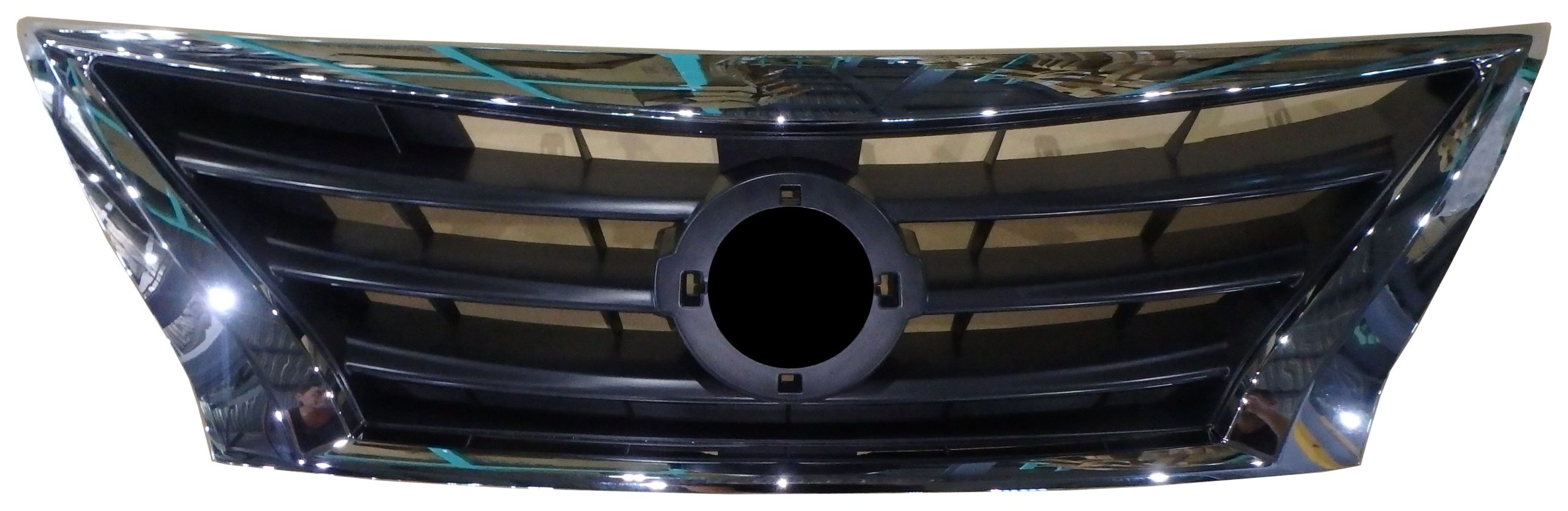 Grille Assy Sedan – NISSAN VERSA 2015-2019 – Fordon